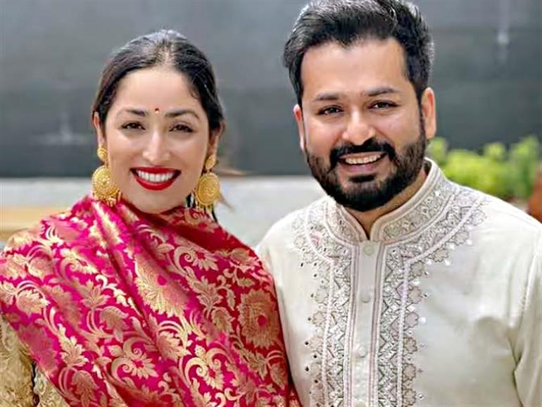 Yami Gautam wishes hubby Aditya Dhar on their 2nd wedding anniversary