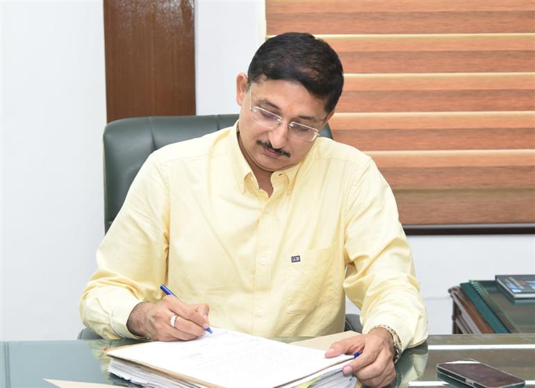 Rahul Bhandari assumes charge as Principal Secretary information ...