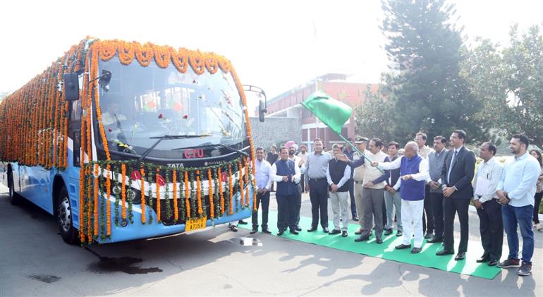 Governor flags off CTU buses